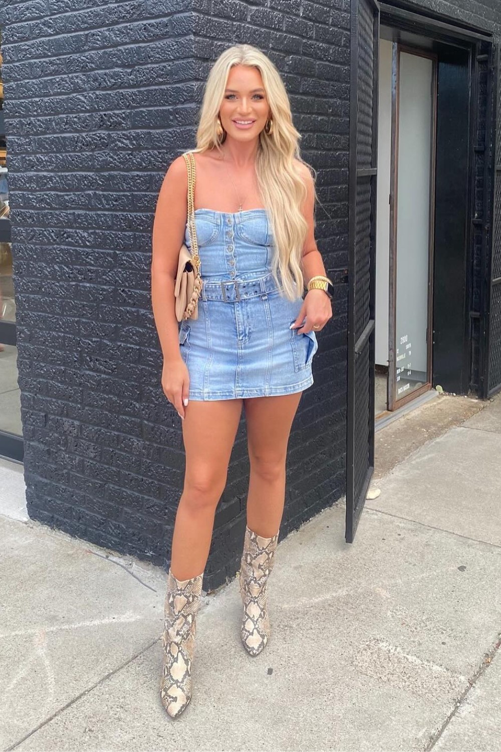 15 Zach Bryan Concert Outfit Ideas to Get You Ready for the Show – Chic ...