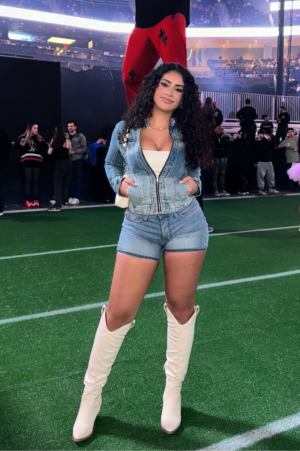 22 Chic Drake Concert Outfit Ideas – Chic Central