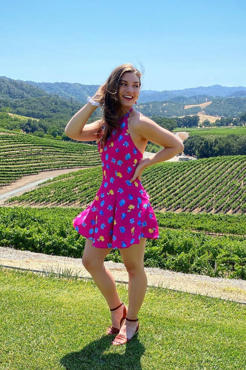20 Chic Wine Tasting Outfits: What to wear to Winery? – Chic Central