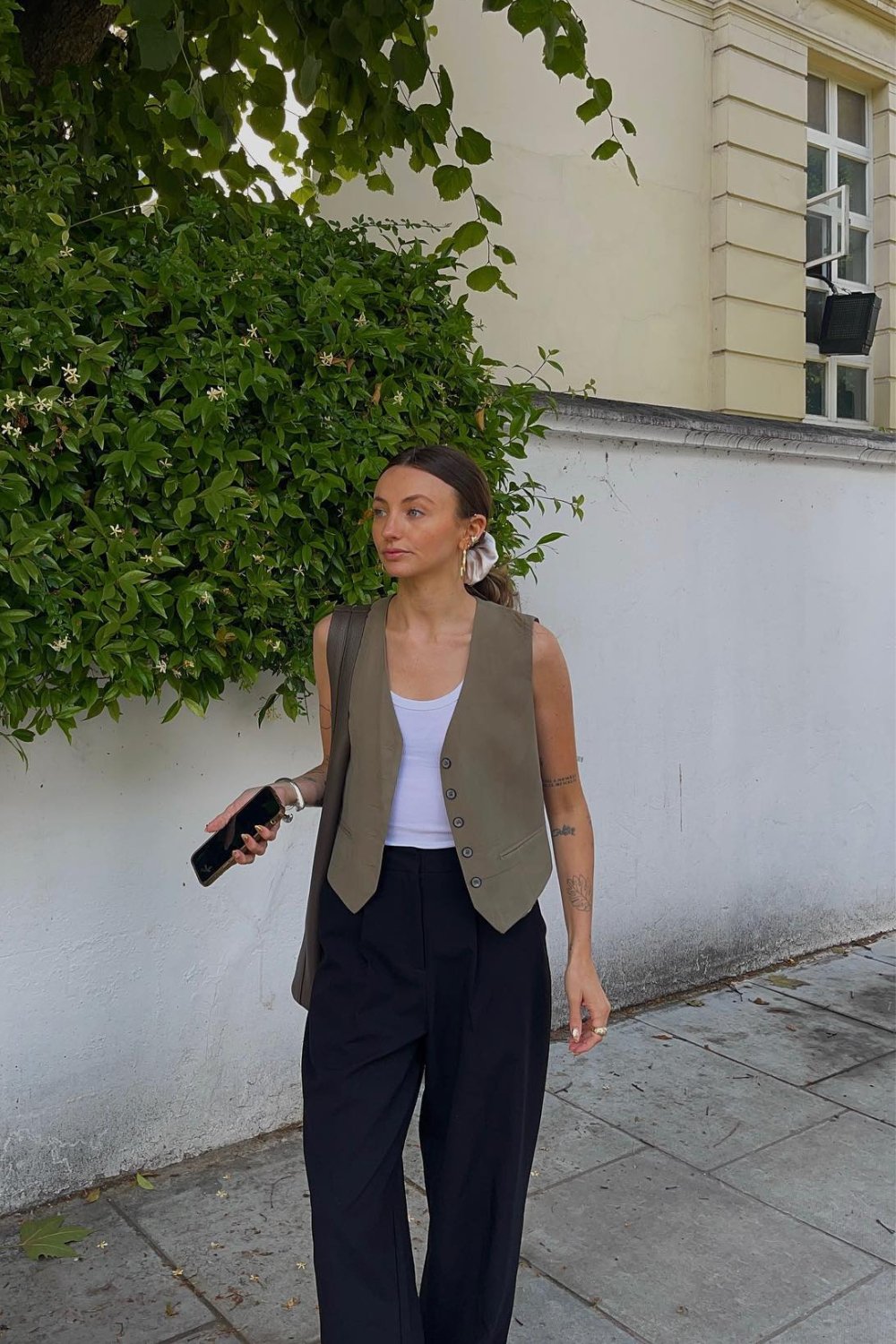 How to Style a Vest: 20 Chic Summer Outfit Ideas – Chic Central