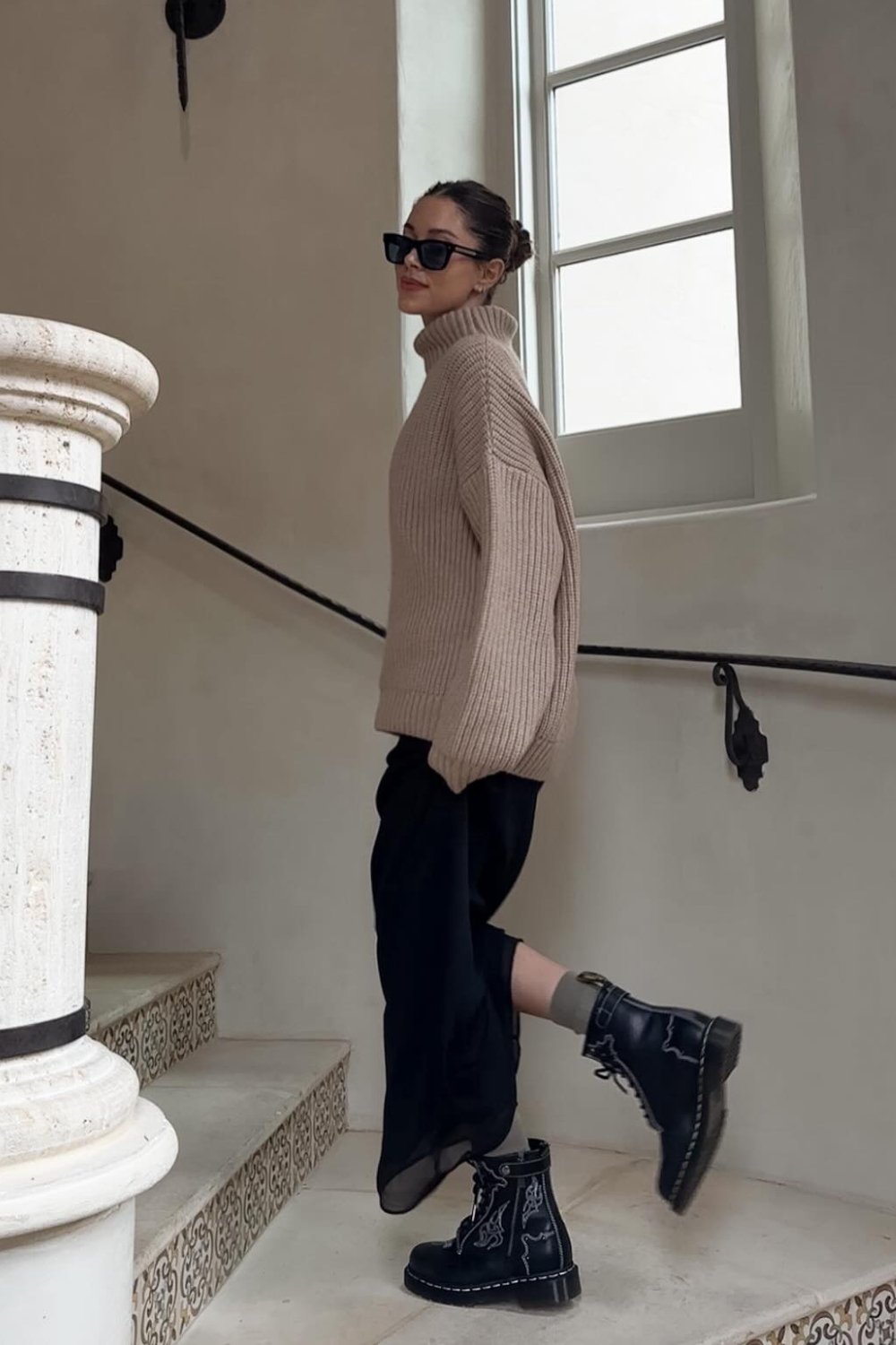 25 Cute and Edgy Doc Martens Outfit Ideas to Try – Chic Central