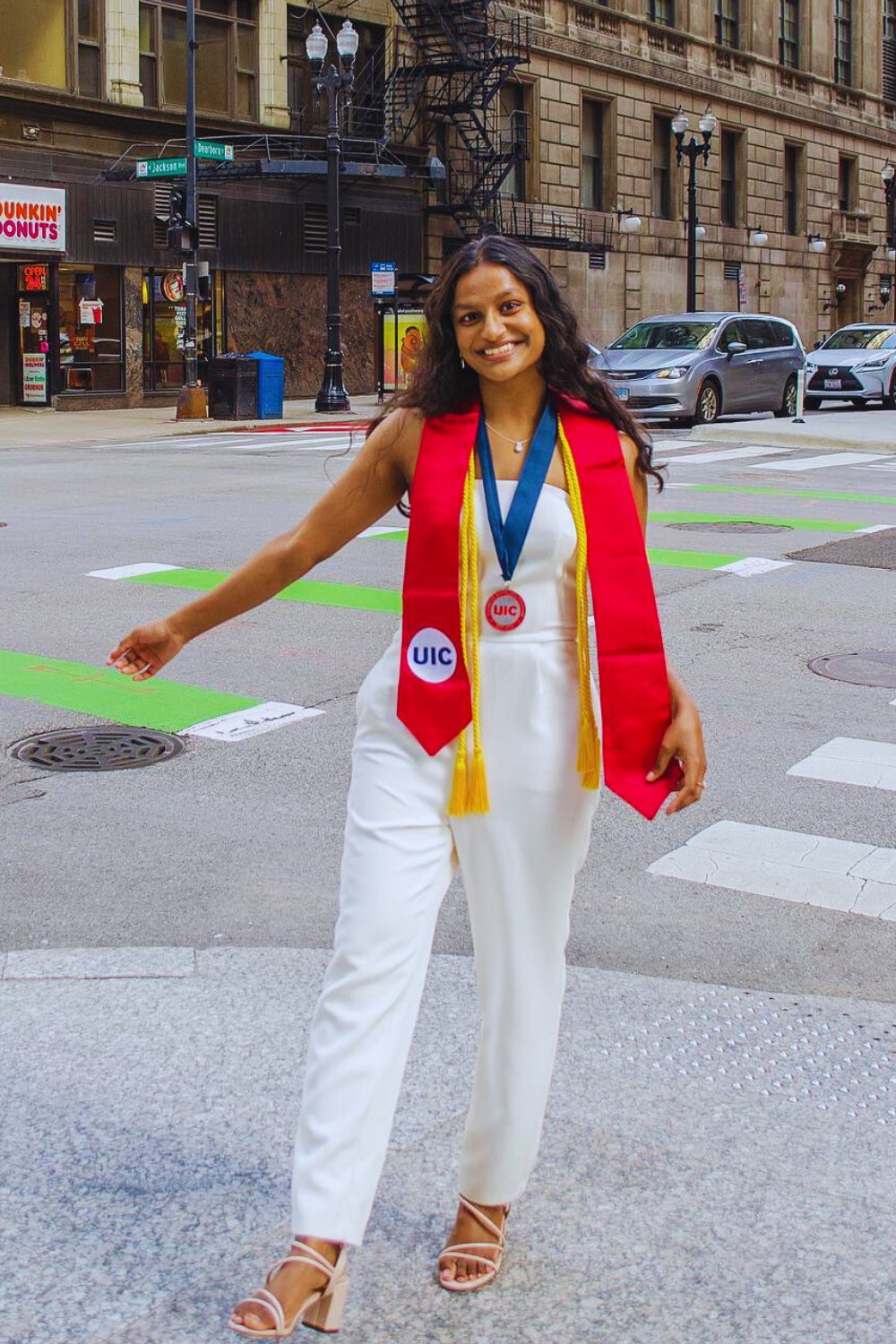 15 Stunning Graduation Outfit Ideas That Will Make You Stand Out – Chic ...