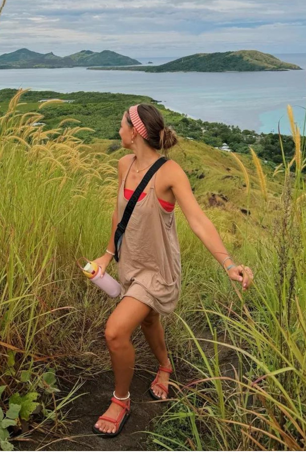 What to Wear for Summer Hiking: 16 Stylish and Practical Outfits – Chic ...