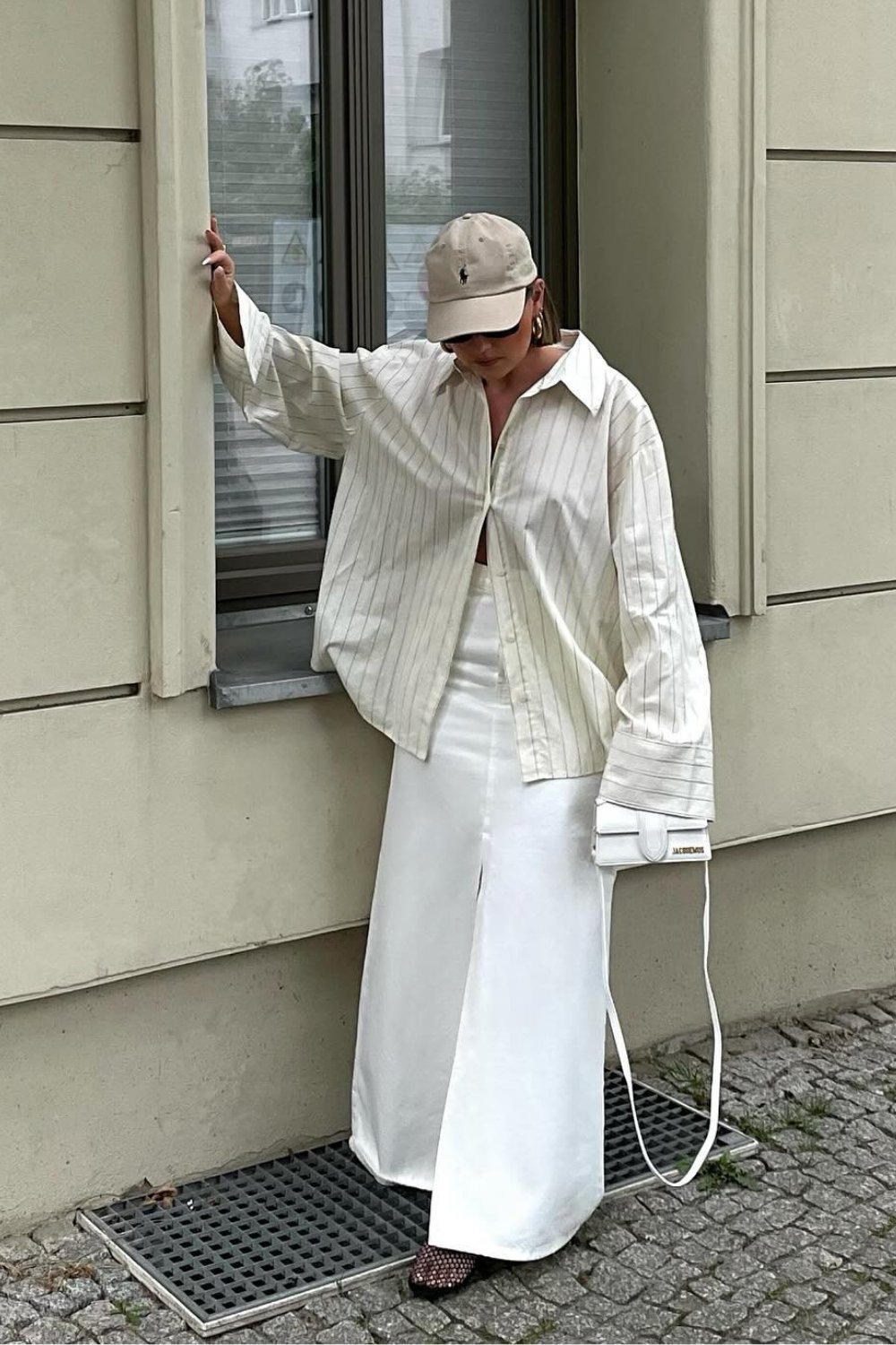 20 Chic Ways to Style an Oversized Shirt – Chic Central