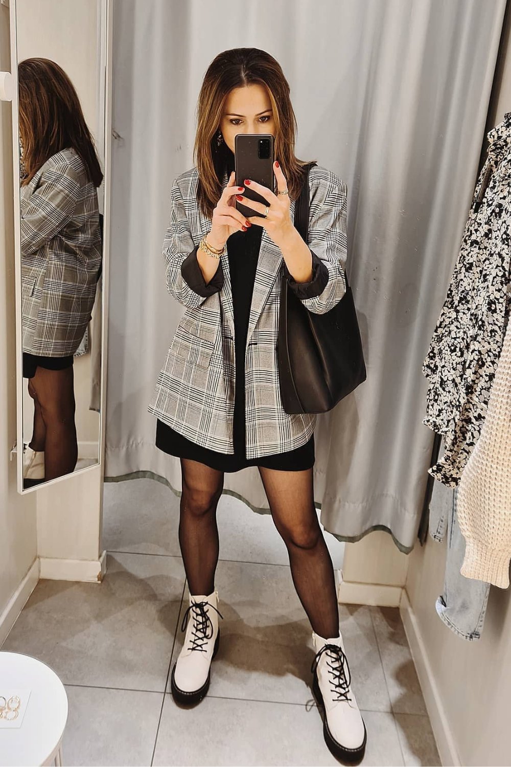 19 Stunning Black Dress Outfit Ideas You’ll Want to Try – Chic Central