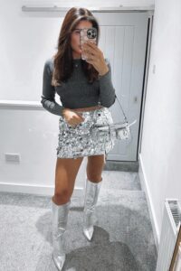 17 Stunning Silver Outfit Ideas That Will Make You Shine – Chic Central
