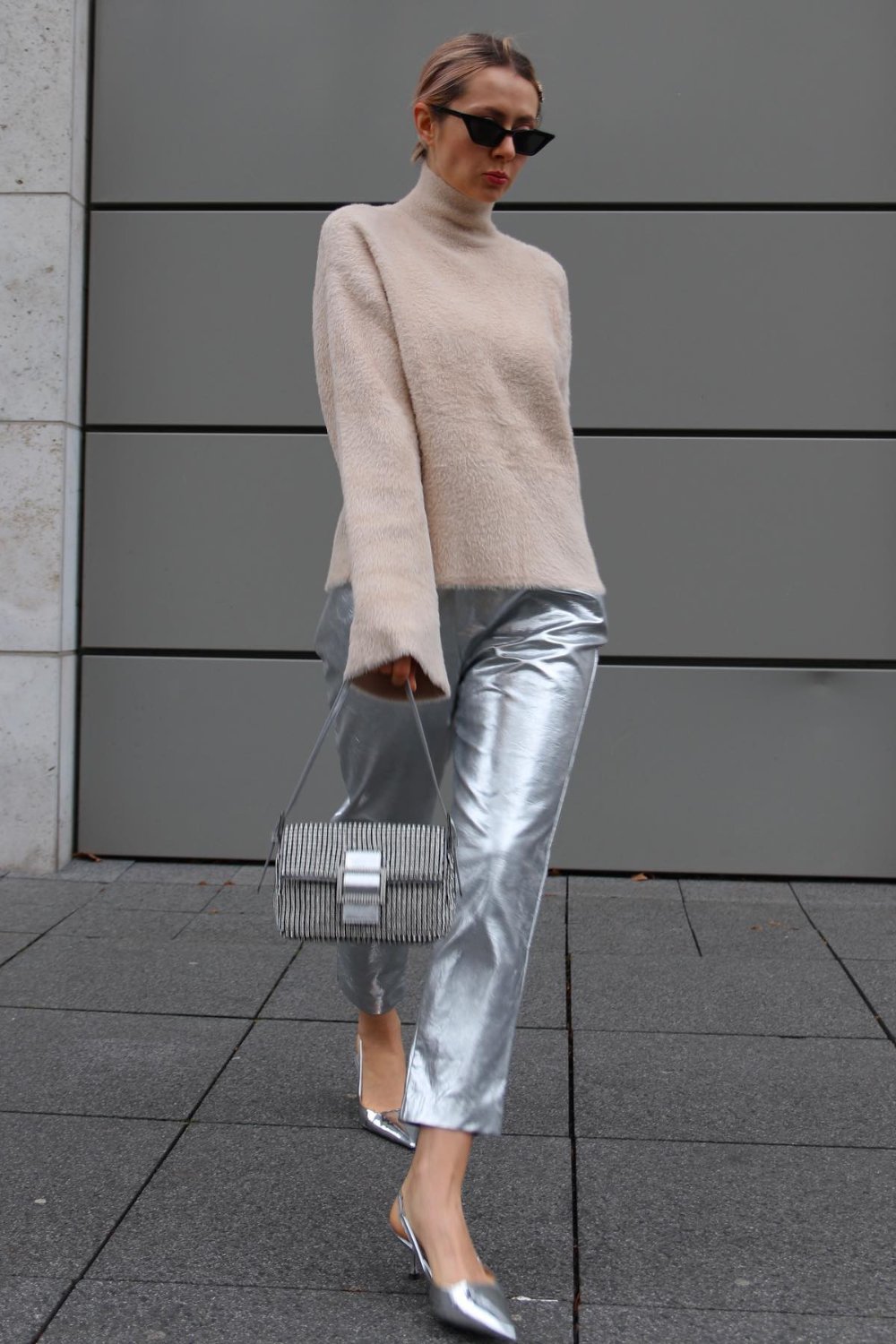 17 Stunning Silver Outfit Ideas That Will Make You Shine – Chic Central